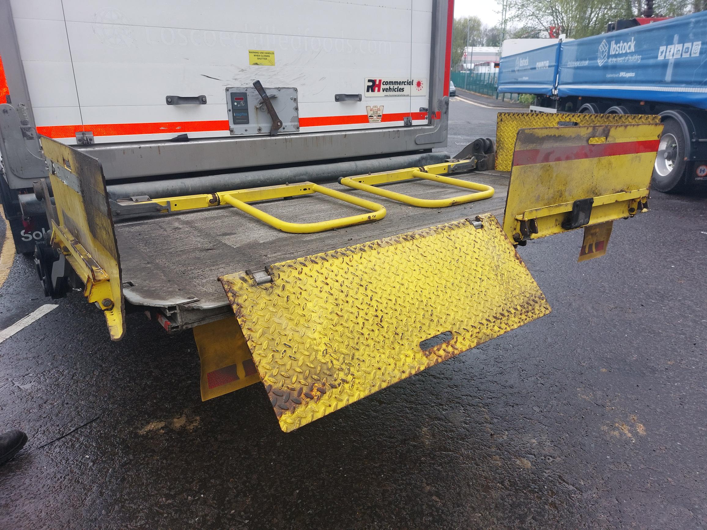 Renault Trucks D18W Fridge | Freezer - RH Commercial Vehicles